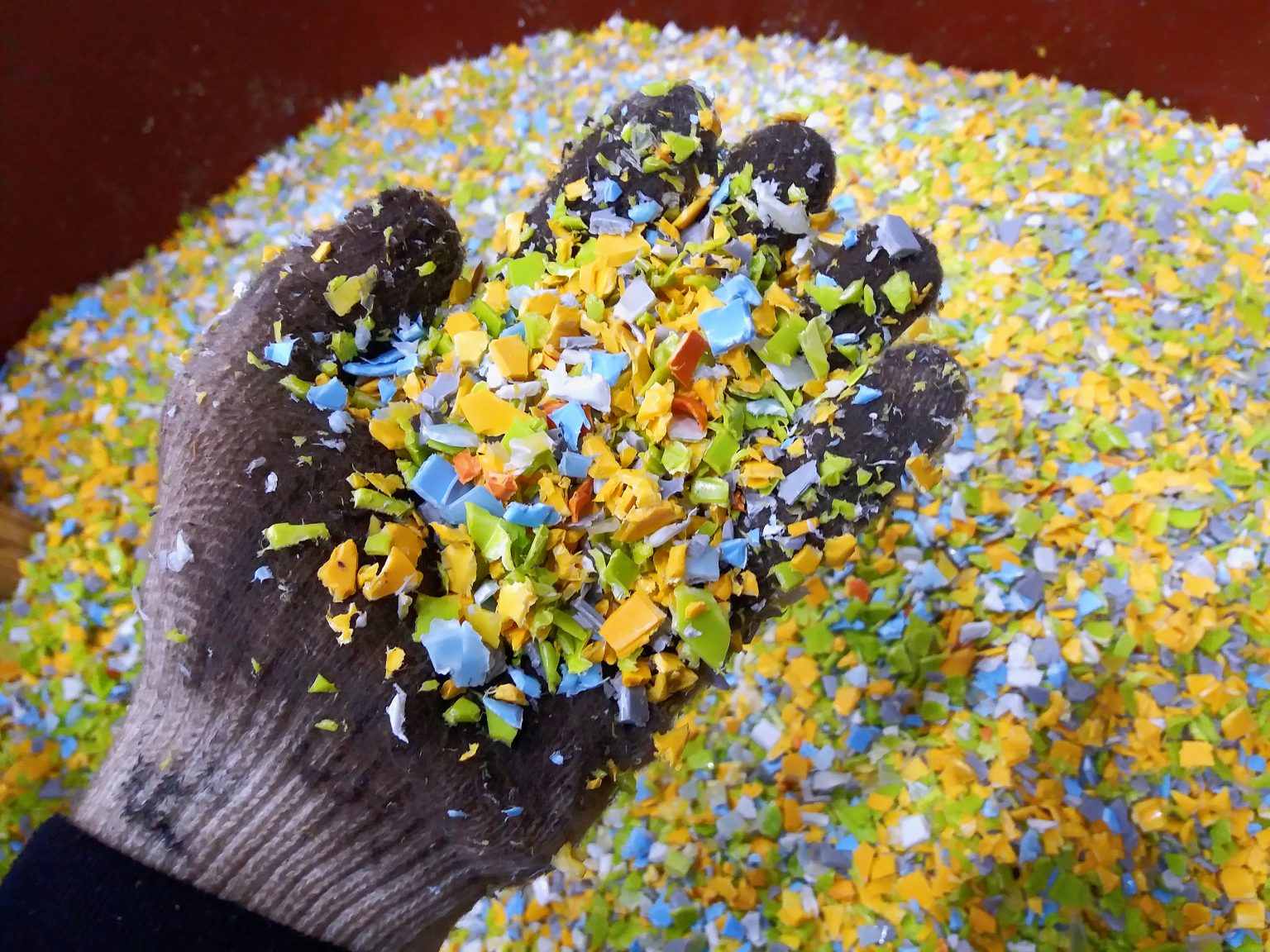 Bridging, Ratholing, and Other Problems In Material Handling - Control ...